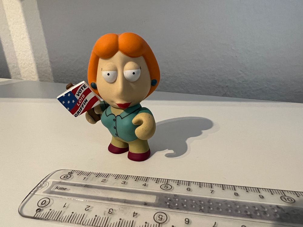 Lois Griffin Kidrobot Family Guy Figur Collectible Art (Gebraucht) in ...
