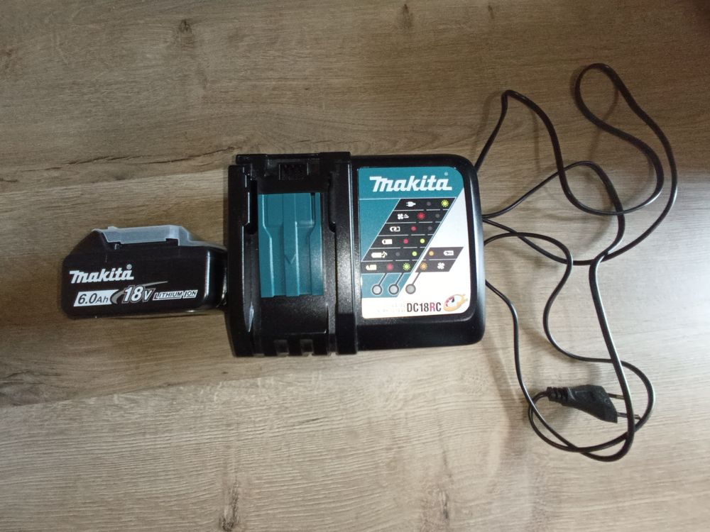 Makita Ladegerät DC18RC + Akku BL1860B 18V 6.0Ah Alles Neu! | Kaufen auf Ricardo