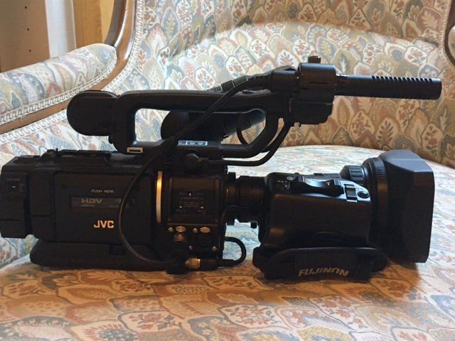 JVC HD Camera recorder, PRO cinema,.Fonctionne parfaitement. (Gebraucht ...
