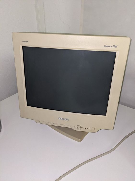 Sony Trinitron PC Monitor Bildschirm | Kaufen auf Ricardo