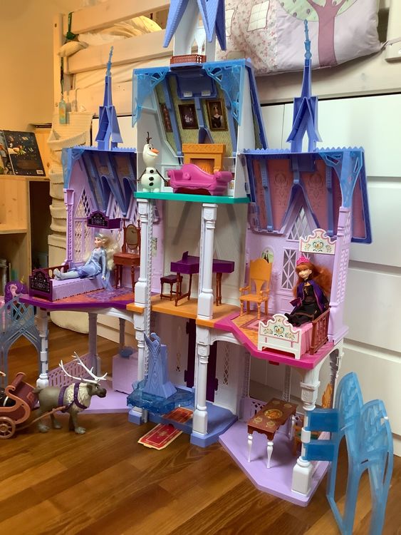 Hasbro Disney Frozen Elsa Schloss gross inklusive Figuren! (Gebraucht ...