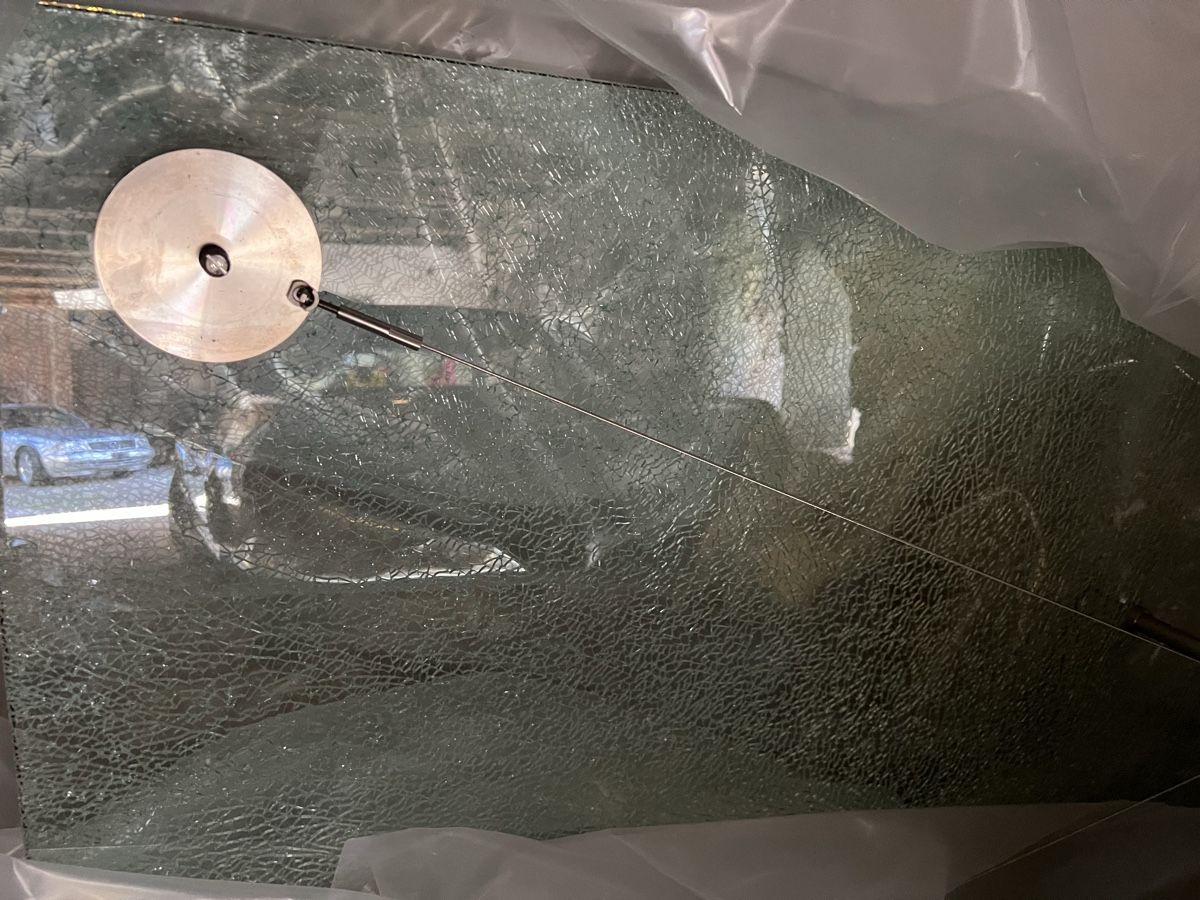 Schöner grosser massiver Glastisch, schöne Musterung (Gebraucht) in ...