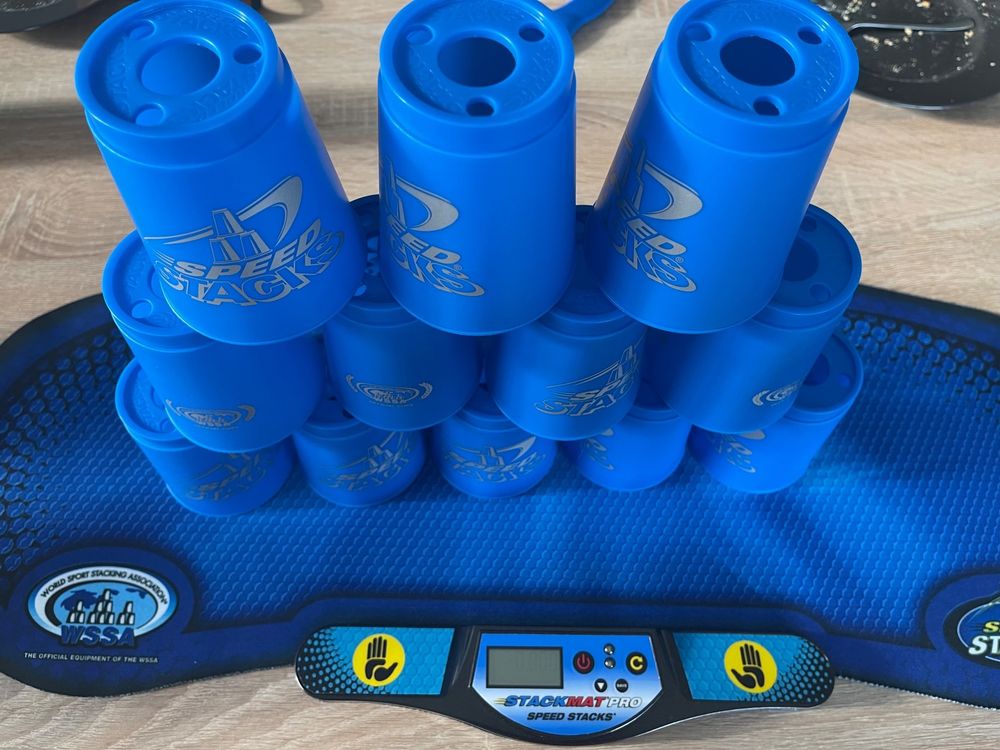 Speed Stacks Blau 12 STK | Kaufen auf Ricardo
