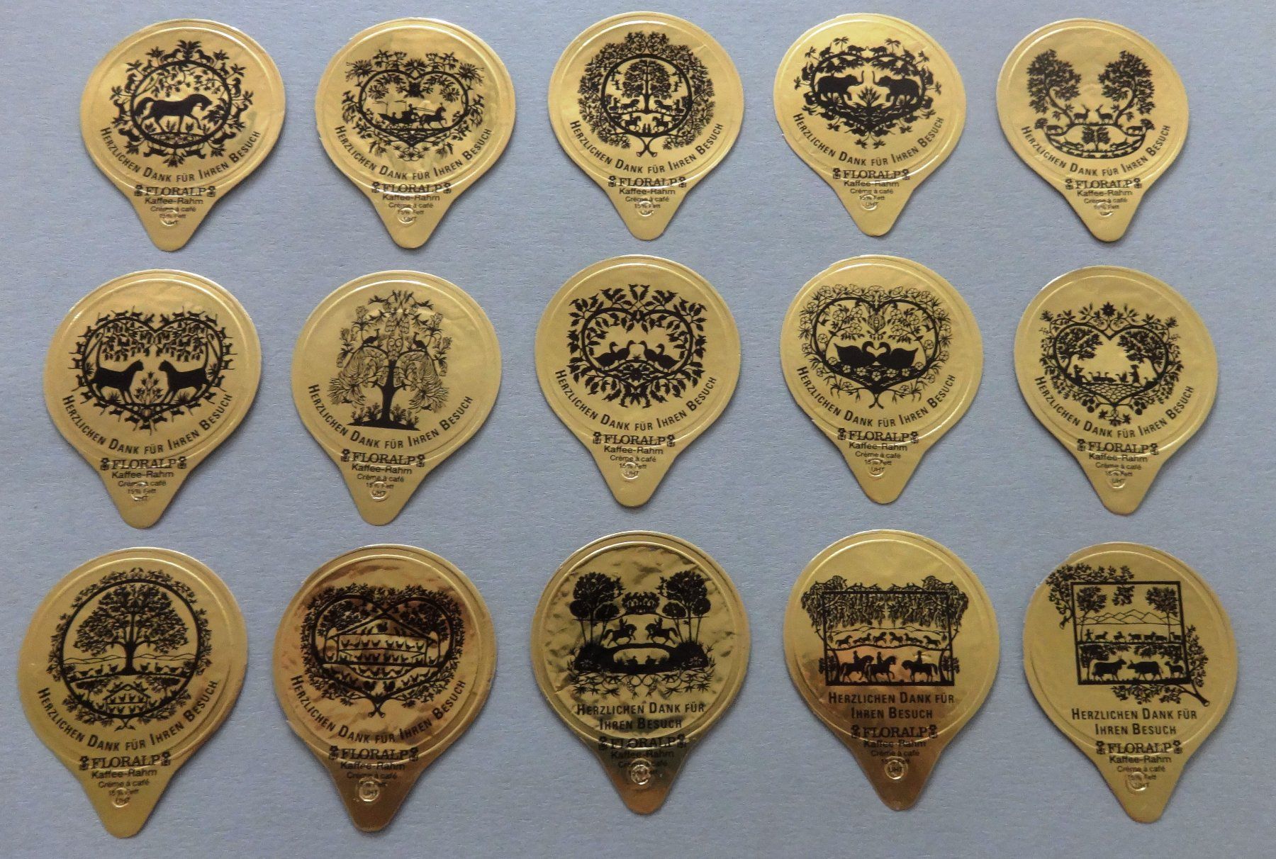 Série 64 C - Ciselures (30) (D'occasion) à Fétigny pour CHF 3 – avec ...