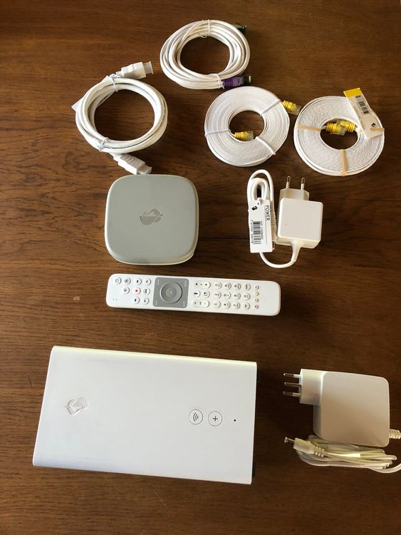 Swisscom Router & Swisscom TV Box (Gebraucht) in Schnottwil für CHF 18. ...