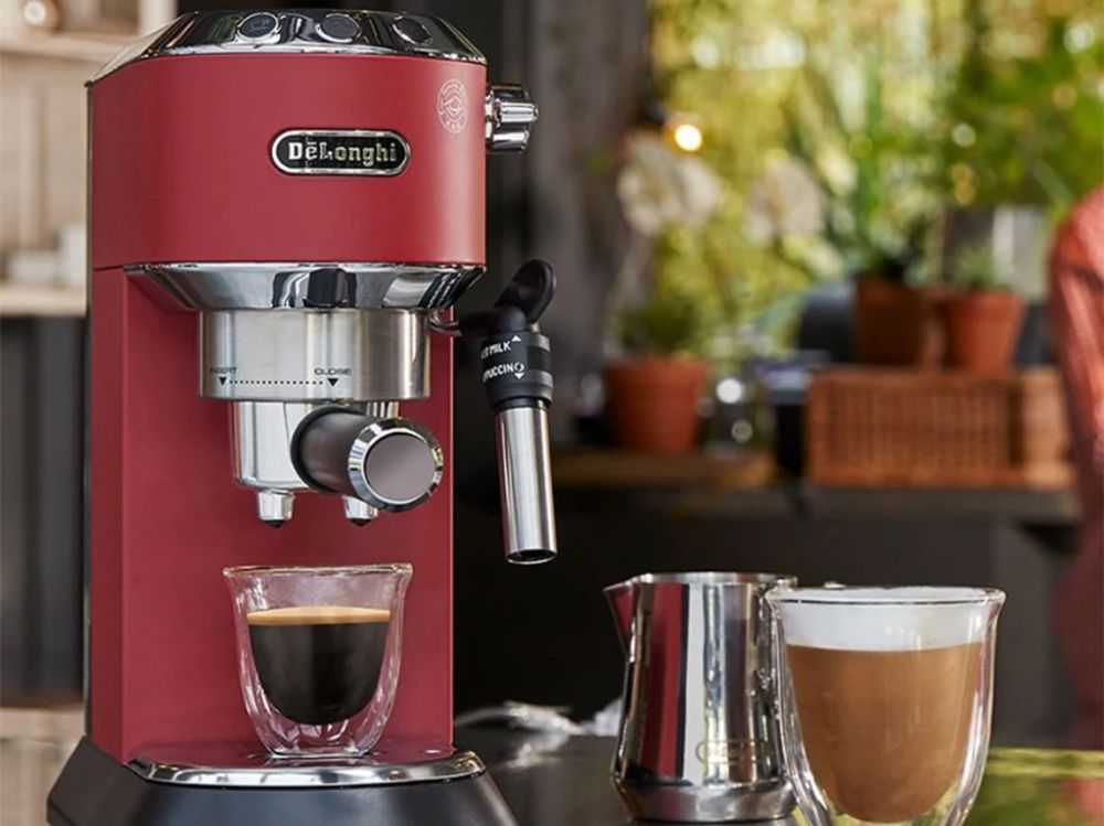 DeLonghi Dedica (red) (Gebraucht) in Zürich für CHF 50 – nur Abholung ...