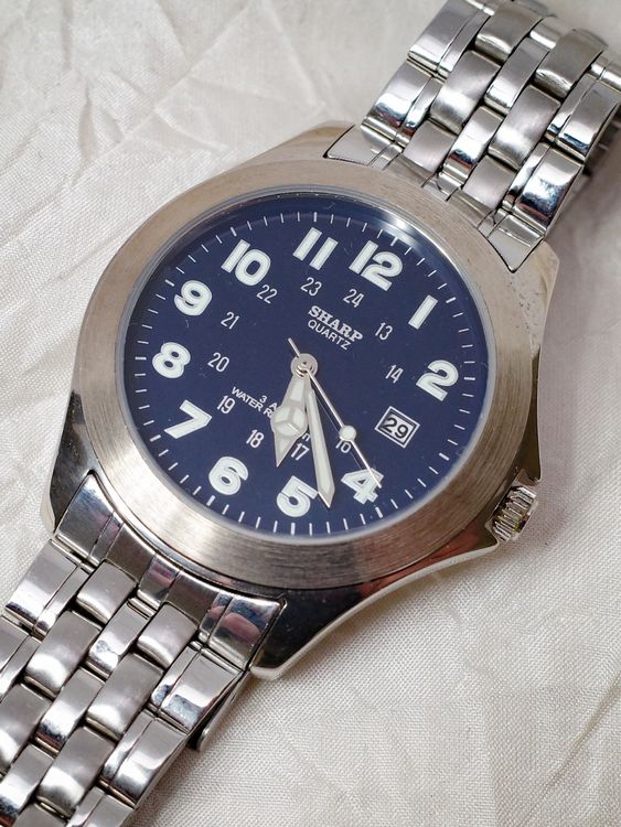 SHARP Japan Quartz Armbanduhr 40mm Uhr inkl. neuer Batterie (Gebraucht ...