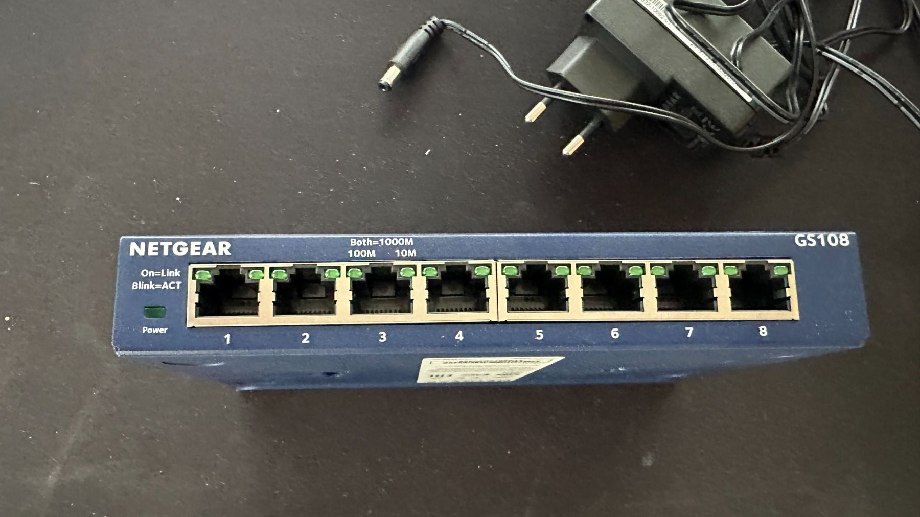 NETGEAR ProSAFE GS108 – 8-Port Gigabit Switch, Metallgehäuse (Gebraucht ...