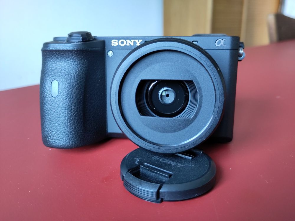 Sony a6600 and 20mm f2.8 pancake, GREAT combo, like new! (Gebraucht) in ...