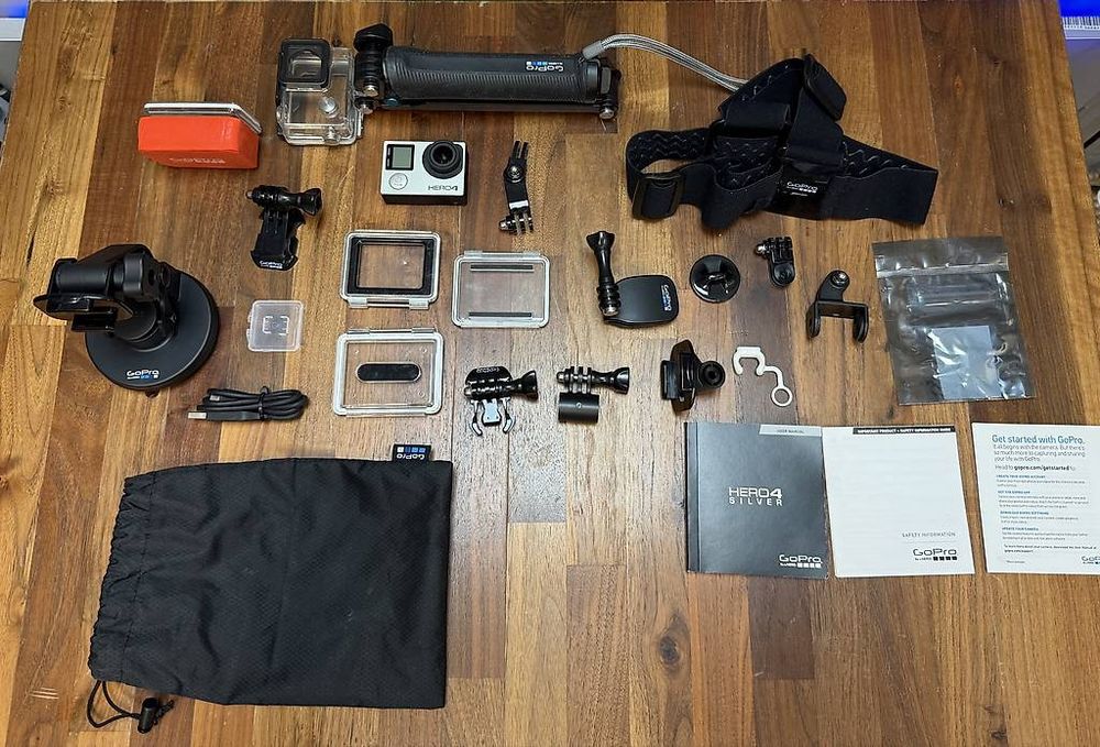 GoPro 4 Silver mit viel Zubehör (Gebraucht) in Schübelbach für CHF 80 ...