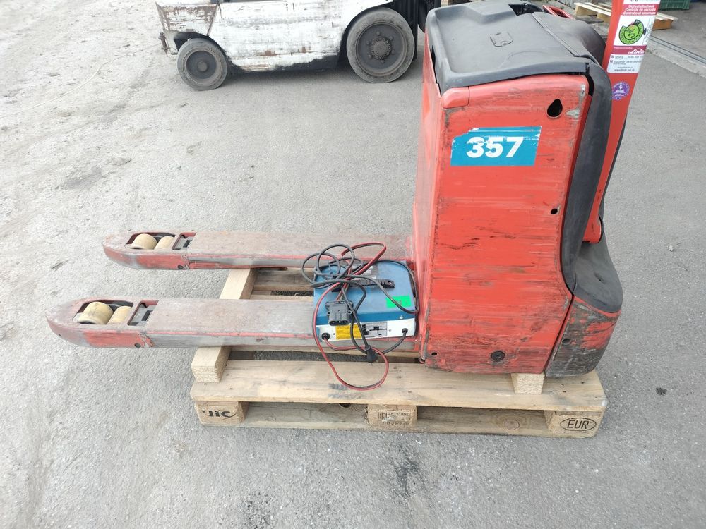 Linde T18 Niederhubwagen Ameise (Nr 357) (Defekt) in Römerswil LU für ...