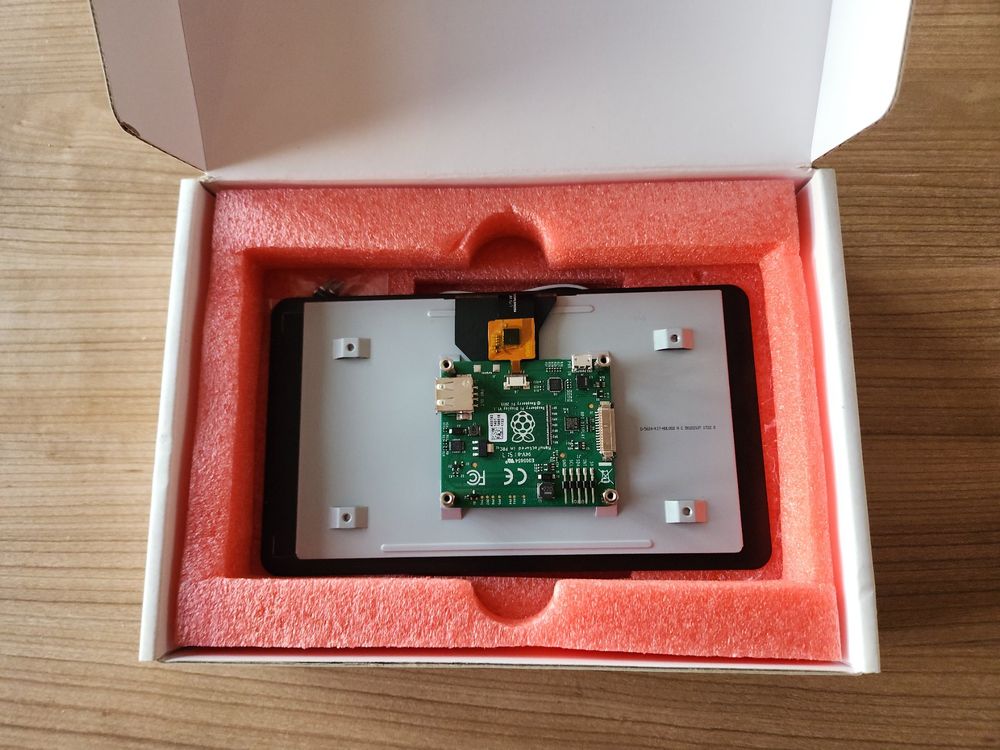 RASPBERRY Pi 7 zoll Touchscreen (Neu und originalverpackt) in ...