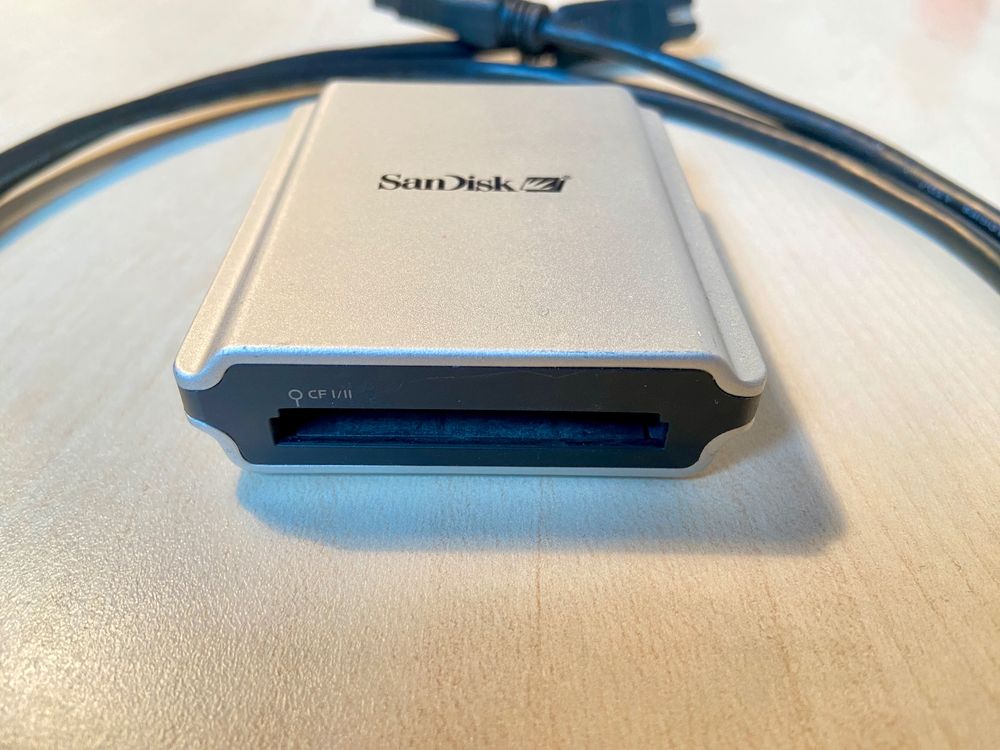 SanDisk Compact Flash Reader mit FireWire 800 (Gebraucht) in Buochs für ...