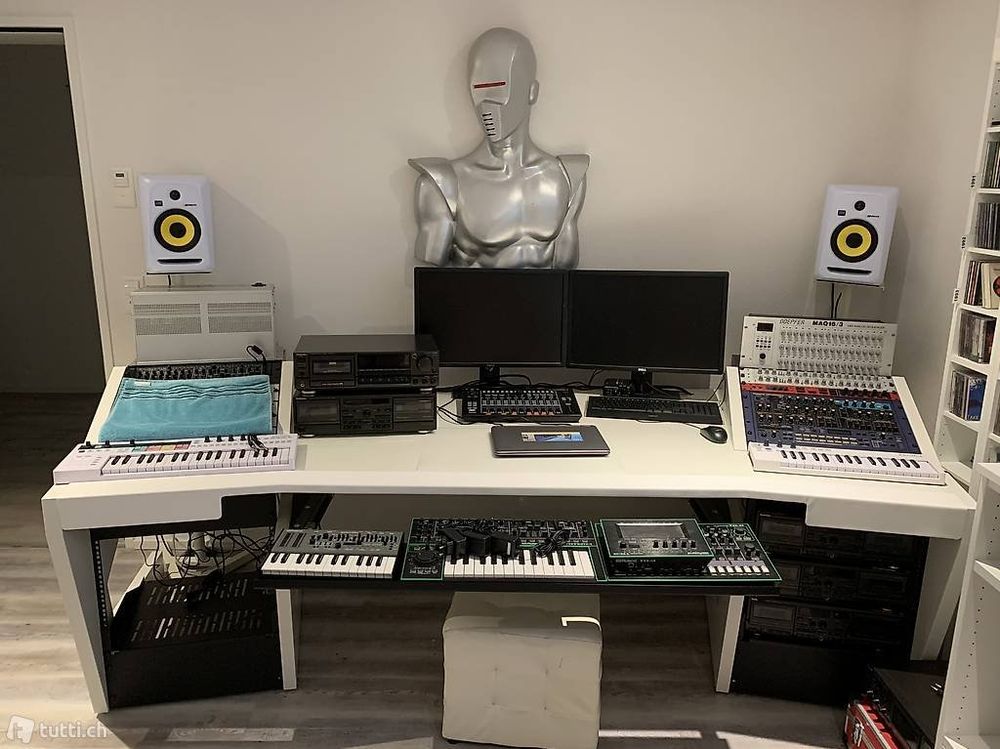 Hochwertiger Profi Musik Studio Tisch / Desk Holz Massiv (Neu (gemäss ...