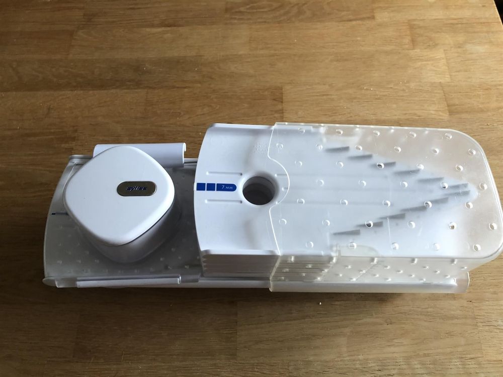 Küchen- Obst Gemüse Raspel Zyliss Gerät (Gebraucht) in Weggis für CHF ...