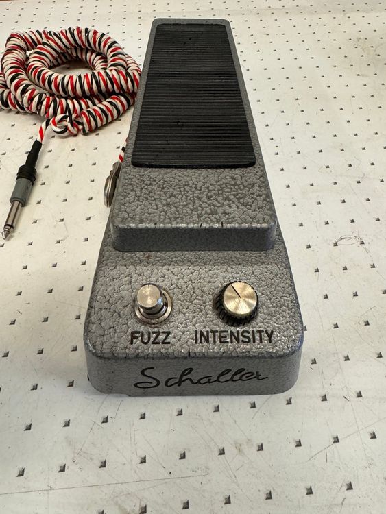 Schaller Fuzz Wah BC109 B Transistors Vintage (Gebraucht) in für CHF 150 – mit Lieferung auf ...