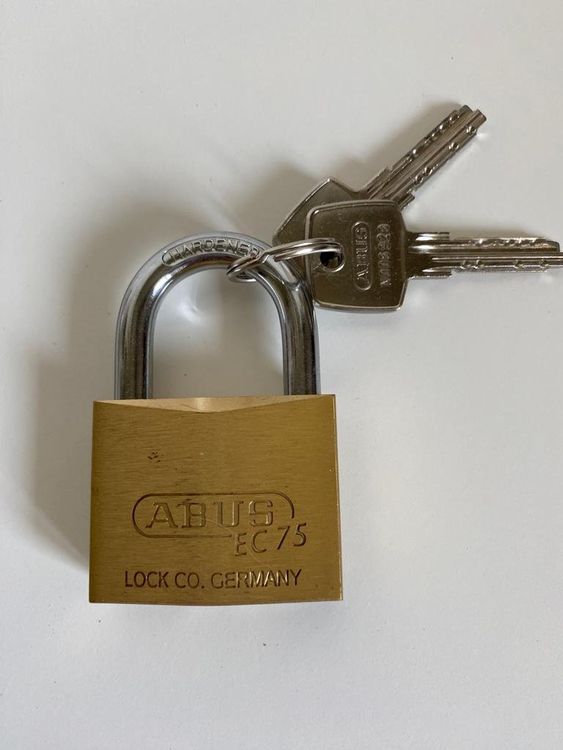 Grosses, schweres Vorhangschloss ABUS EC75 (Gebraucht) in Rümlang für CHF 10 – mit Lieferung auf ...