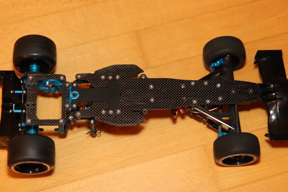 Tamiya TRF102 F1 1:10 (Roller) (Gebraucht) in Werdenberg für CHF 355 – mit Lieferung auf Ricardo ...