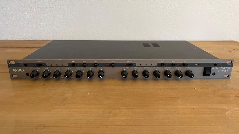 Aphex Aural Exciter Type III Model 250 (Gebraucht) in Rünenberg für CHF ...