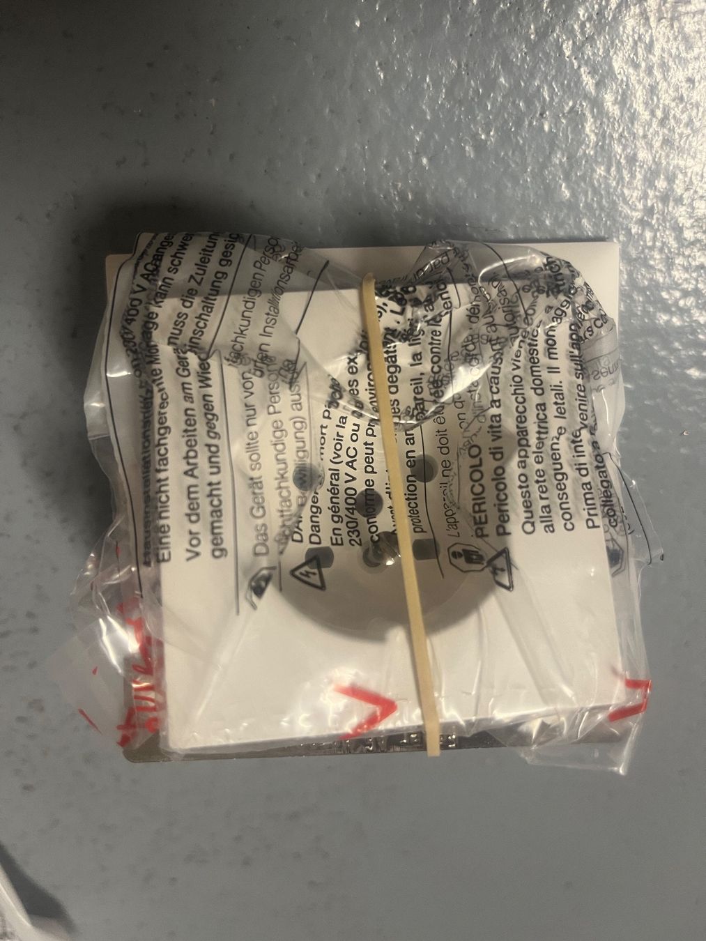 Edizio Due Steckdose Typ 15 UP (Neu (gemäss Beschreibung)) in ...