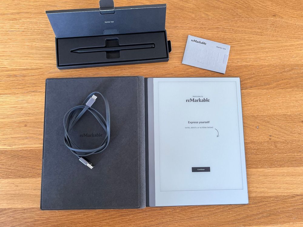 reMarkable 2 Tablet, Marker Plus und Ersatz Marker Tips (Gebraucht) in ...