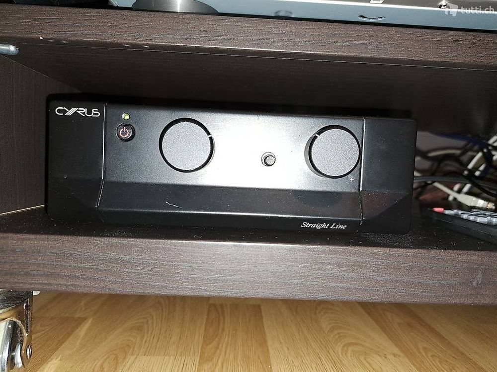 Cyrus Straight Line (Gebraucht) in Elgg für CHF 180 – mit Lieferung auf ...
