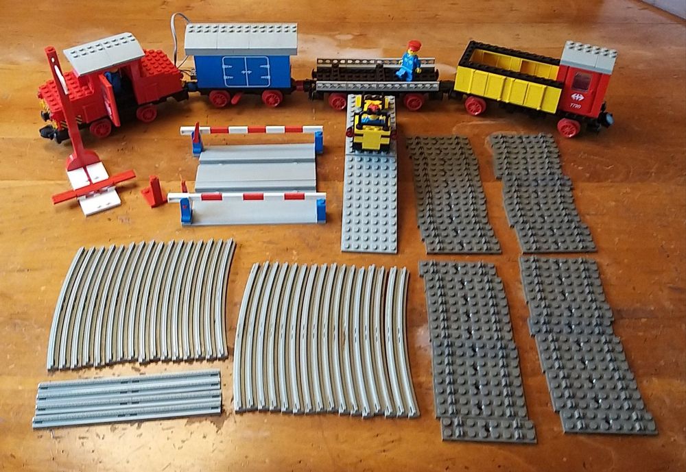 LEGO Diesellok Set 4,5 V Nr. 7720 (Gebraucht) in Frutigen für CHF 75 ...