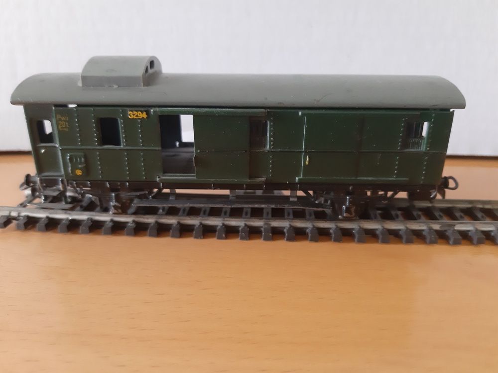 Märklin H0 329.4 Gepäckwagen Nr. 3294, alt, Blech (Gebraucht) in ...