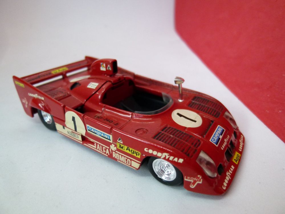 Alfa Romeo 33TT12 - rot 1 - Solido 1976 !!! top Modell (Gebraucht) in ...