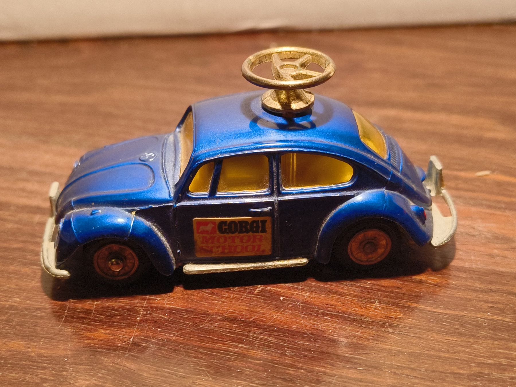 CORGI TOYS 400 VW BEETLE 1300 DRIVING SCHOOL -BLUE 1:43 (Gebraucht) in ...