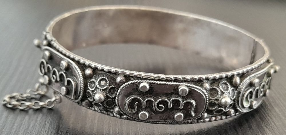 Bracelet ancien en argent 800 (Gebraucht) in Lausanne für CHF 35 – mit Lieferung auf Ricardo kaufen