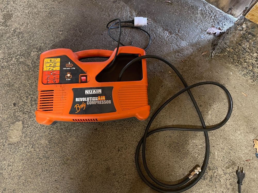 Revolutionair Compressor (Gebraucht) in Oberkulm für CHF 46 – nur ...