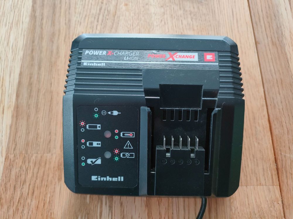 Einhell Power X-Fastcharger (Gebraucht) in Thundorf für CHF 8 – mit ...