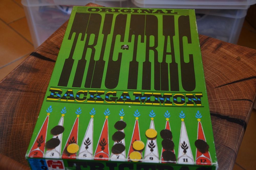 JEUX - TRIC TRAC (Gebraucht) in Chiasso für CHF 6 – mit Lieferung auf ...