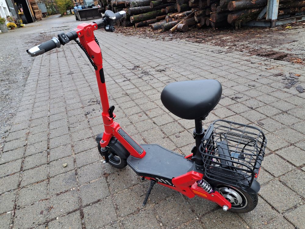 E-Trotti Camper – E-Scooter, Elektroroller mit Sitz 20km/h (Gebraucht) in Hallau für CHF 352 ...