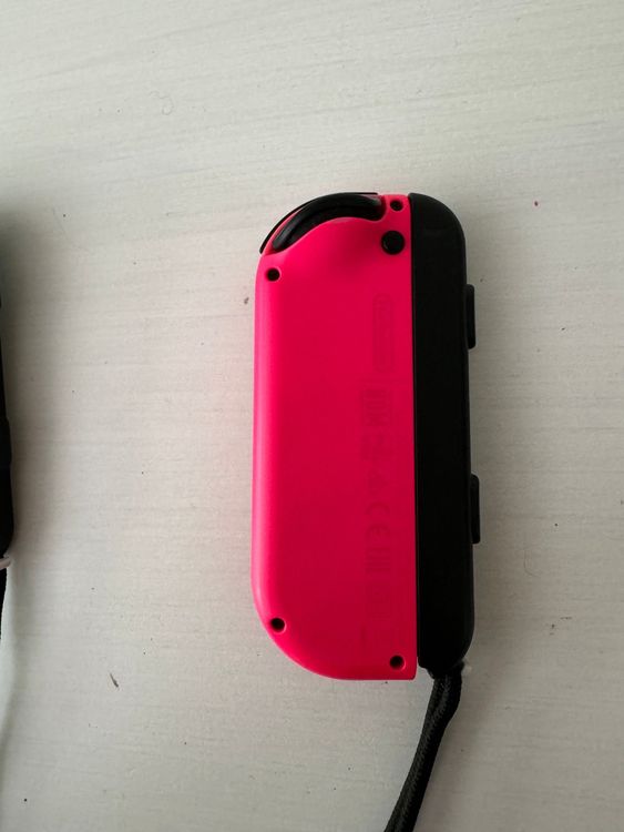 Nintendo Switch Pro Controller und 2 Joycons (Gebraucht) in Zollikon ...