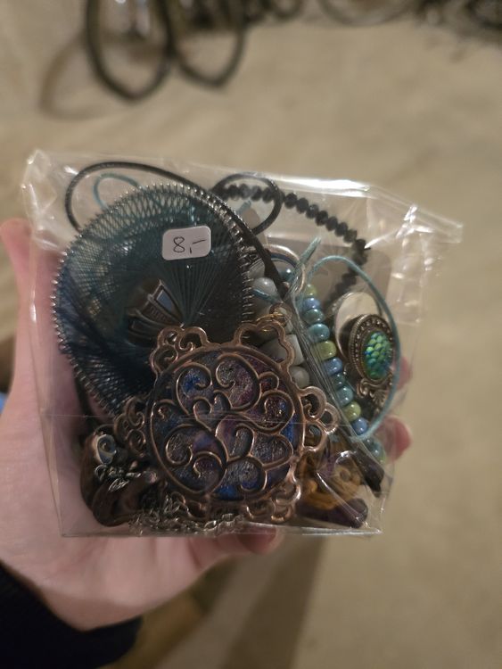 Schmuck Konvolut - Ketten, Ohrringe, Anhänger, Modeschmuck (Gebraucht ...
