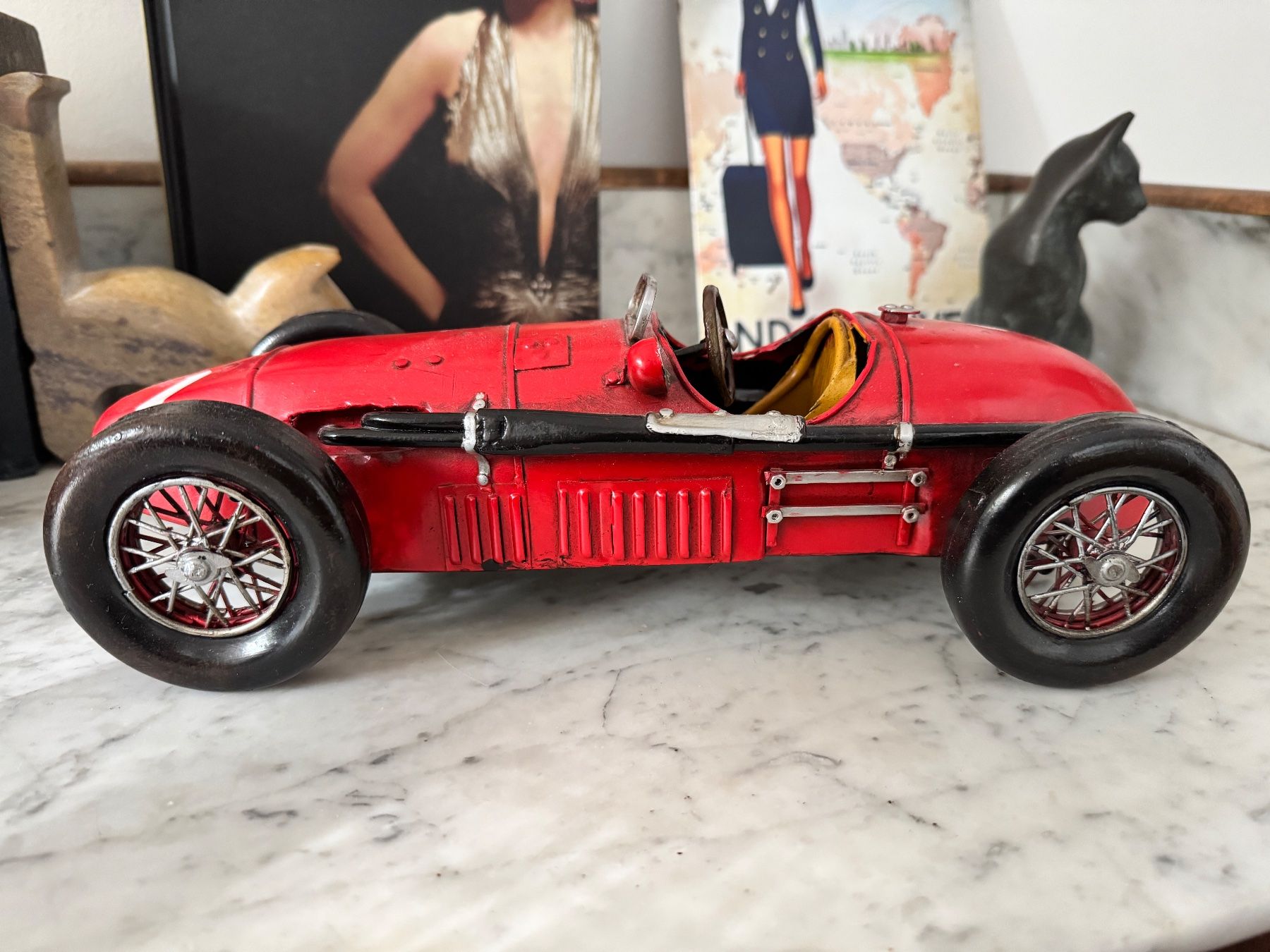 Voiture de course rouge - déco vintage métal! (D'occasion) à Genève ...