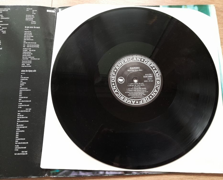 Danzig – Danzig III: How The Gods Kill LP Schallplatte Giger (Gebraucht ...