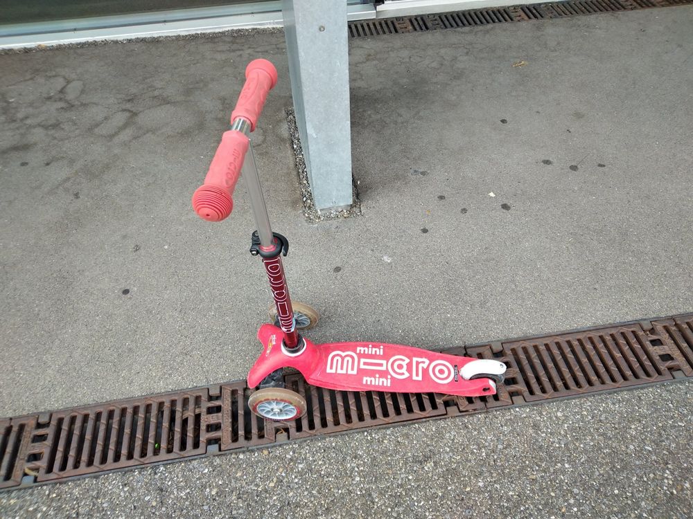 Mini MICRO Scooter, Hinterrad mit LED (Gebraucht) in Staefa für CHF 30 – mit Lieferung auf ...