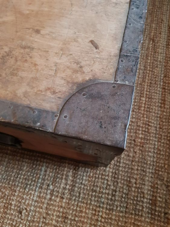 Antike Reisekiste - "steamer trunk" - von Burne, England | Kaufen auf ...
