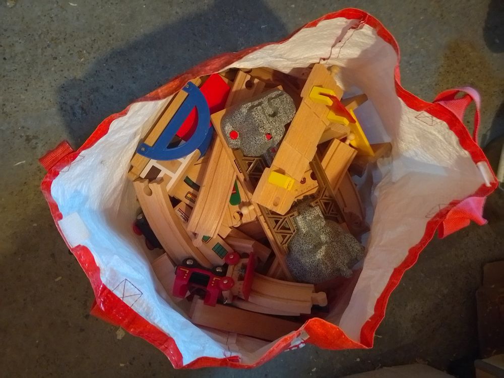 Brio Bahn. Ein Sack voller Schienen, Brücken und ca. 3 Wagen | Kaufen ...