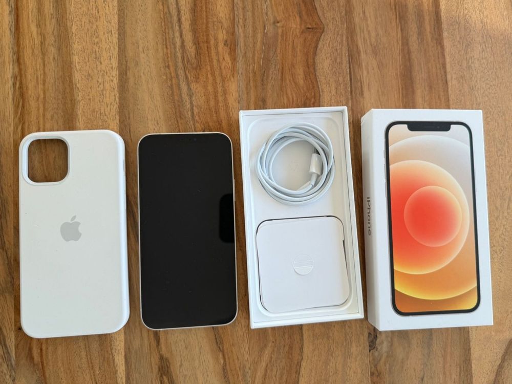 Apple iPhone 12 in OVP & mit Case *in perfektem Zustand* | Kaufen auf ...