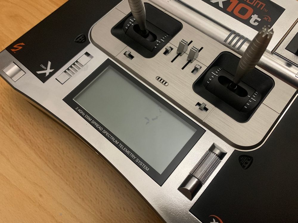 Spektrum DX10t -2.4 GHz - Pultsender (Defekt) in Worben für CHF 150 ...