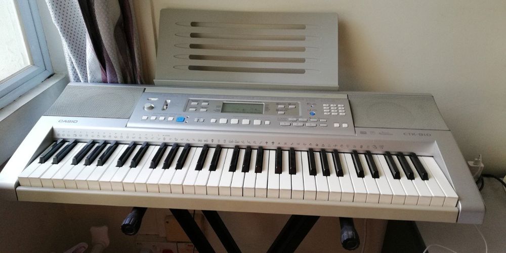 Keyboard Casio TK 810 mit Stativ (Gebraucht) in Luzern für CHF 65 – nur ...
