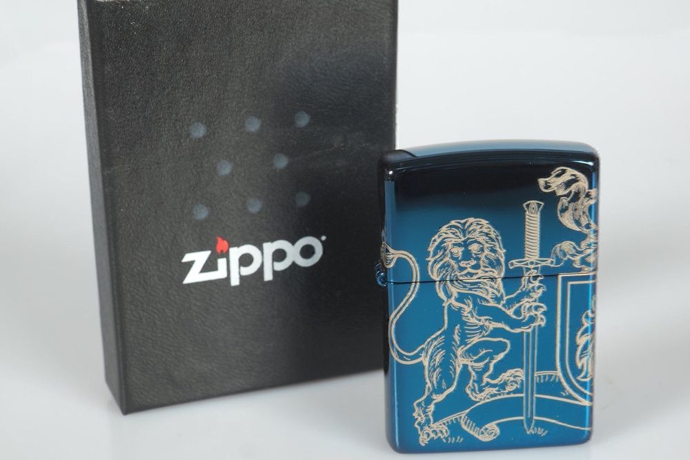 Zippo High Polish Blue Laser 360° (Neu und originalverpackt) in Stans ...