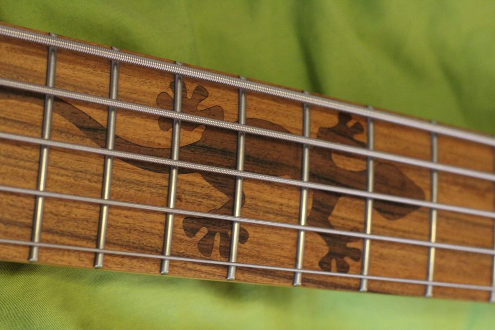 Warmoth Gecko Bass 5-saitig / USA (mit aktiver Elektronik) | Kaufen auf ...