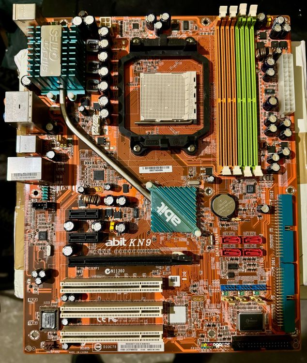 ABit KN9 Socket AM2 (mPGA940) (D'occasion) à St-Prex pour CHF 40 – avec ...