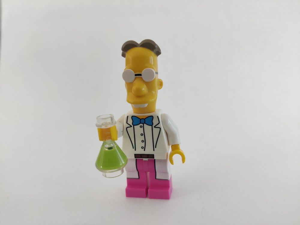 Lego Figur aus The Simpsons: Professor Frink (Gebraucht) in Niederglatt ...