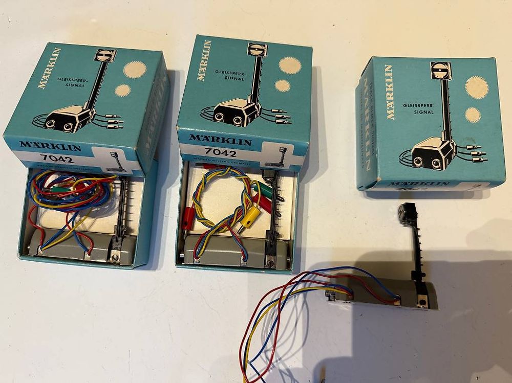 Märklin 7042 Gleissperrsignale (Gebraucht) in Winterthur für CHF 44 ...